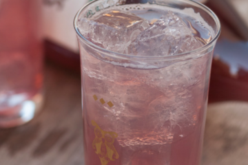 Recette du cocktail Greek Spritz, un incontournable de l'été ! - Poupadou