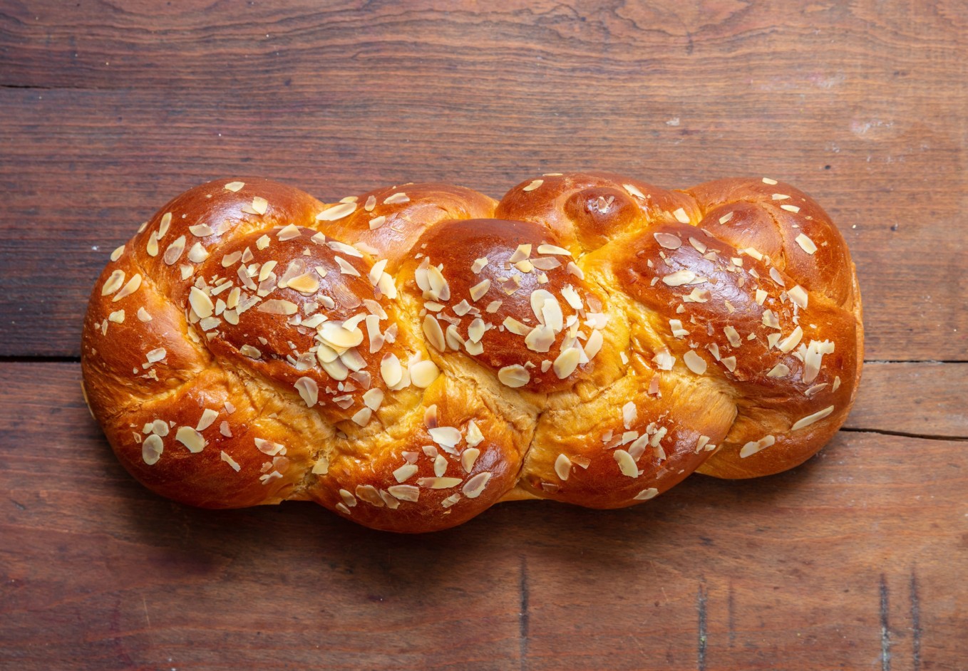Tsoureki (greek sweet mahlab bread) from Akis Petretzikis - Poupadou