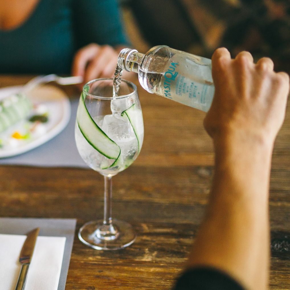 Recette du cocktail Greek Spritz, un incontournable de l'été ! - Poupadou